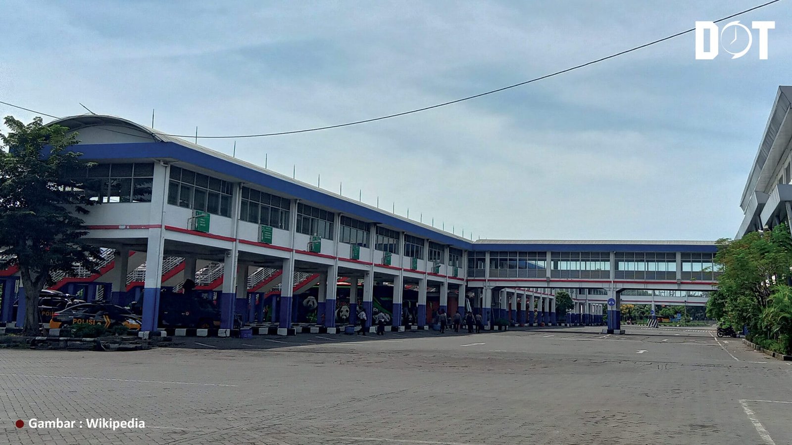 Terminal Bus Purabaya Salah Satu Yang Tersibuk Di Asia Tenggara
